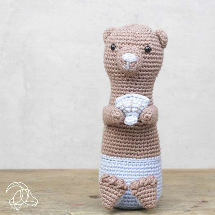 Hardicraft - Otis Otter - Crochet Kit - Yarn Worx